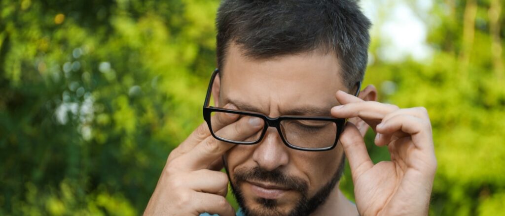Ptosis (Droopy Eyelids) Causes, Symptoms and Treatment